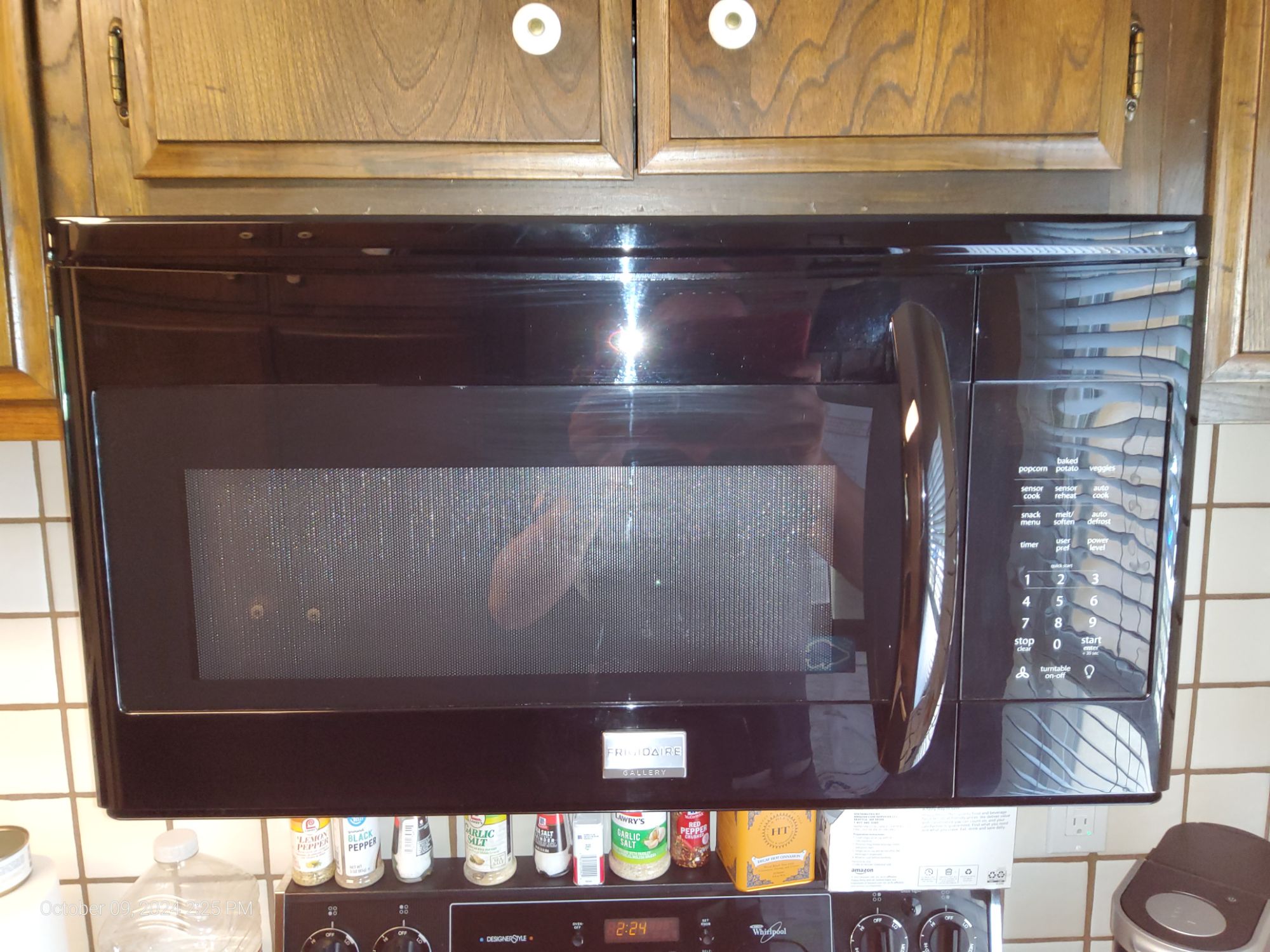 Repair of the Rotating Mechanism of the Plate in the Microwave ...